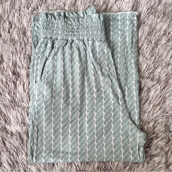 kate quinn | Bottoms | Kate Quinn Tween Long Gaucho 314 Year | Poshmark